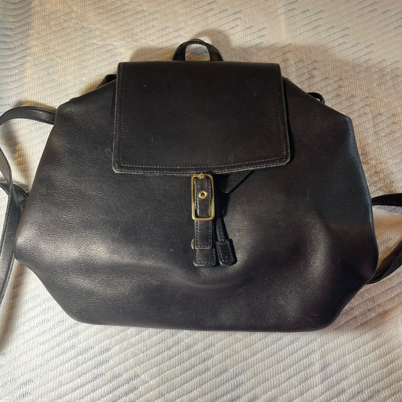 Coach | Bags | Vintage Coach Navy Leather Backpack With Brass Hardware ...